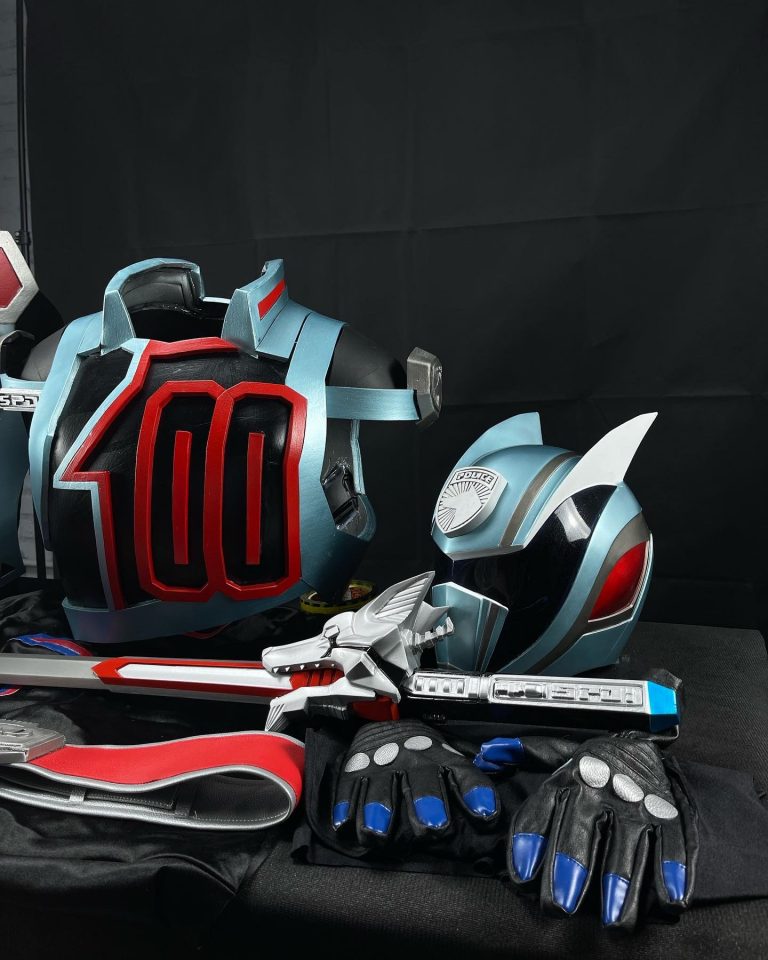 Deka Master – S.P.D. Shadow Ranger Cosplay Costume – Transform Studio