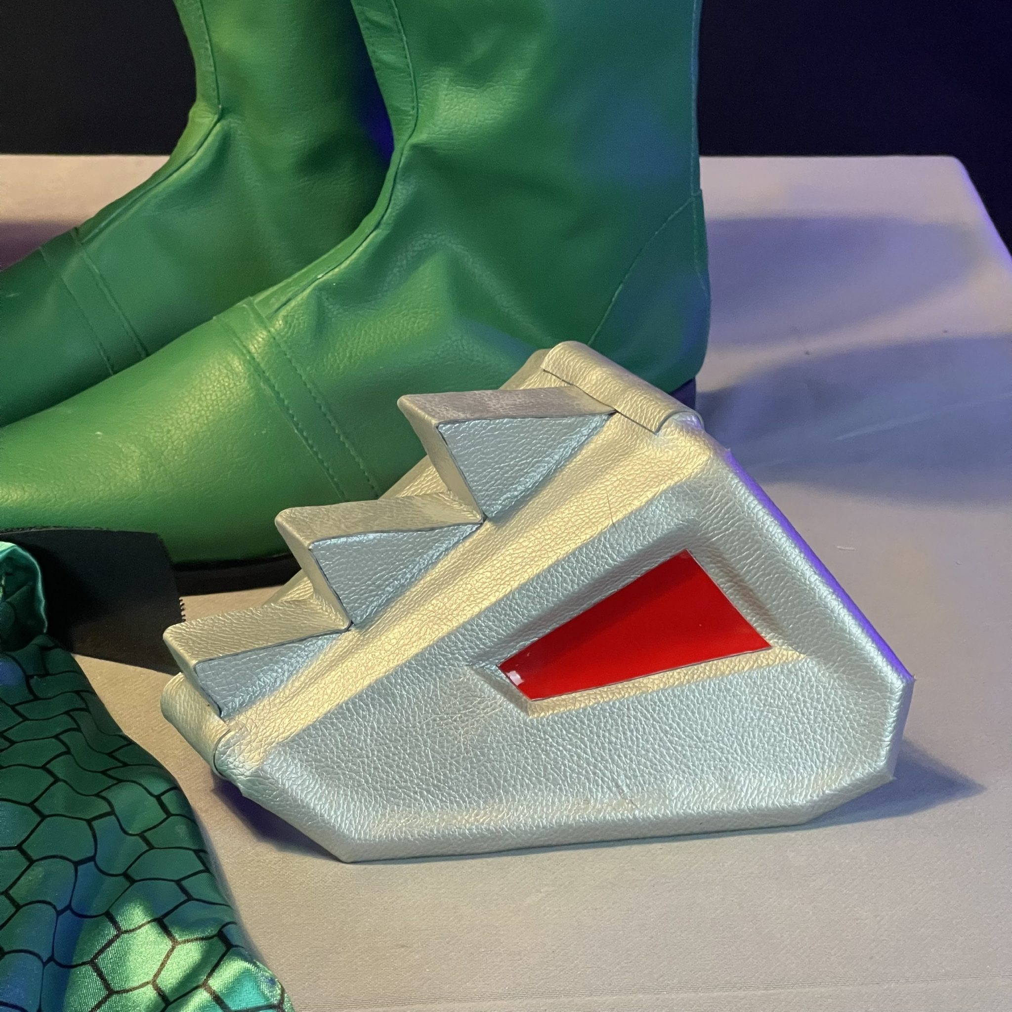 Kyoryuger Green – Dino Changer Green Cosplay Costume – Transform Studio