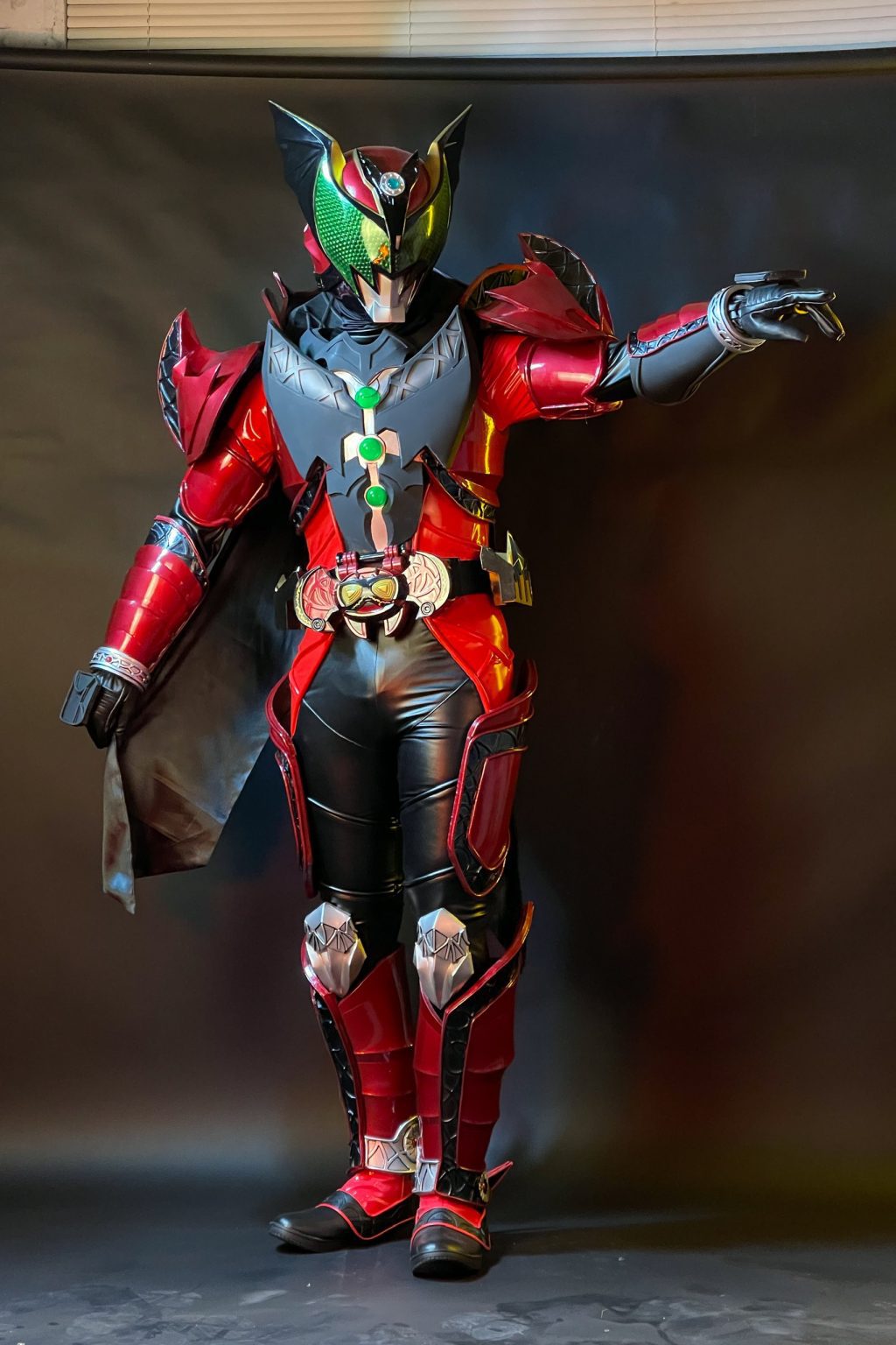 Kamen Rider Dark Kiva Cosplay Costume – Transform Studio