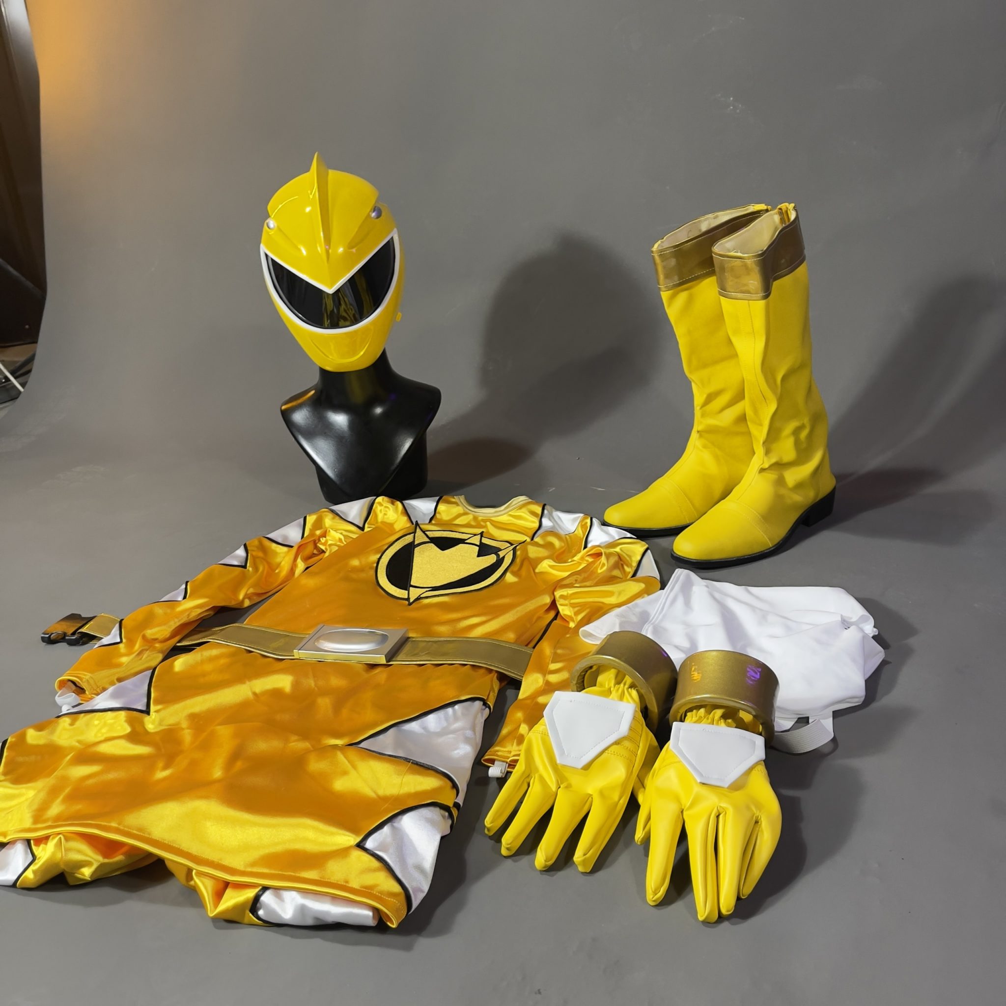 Abare Yellow – Dino Thunder Yellow Cosplay Costume – Transform Studio
